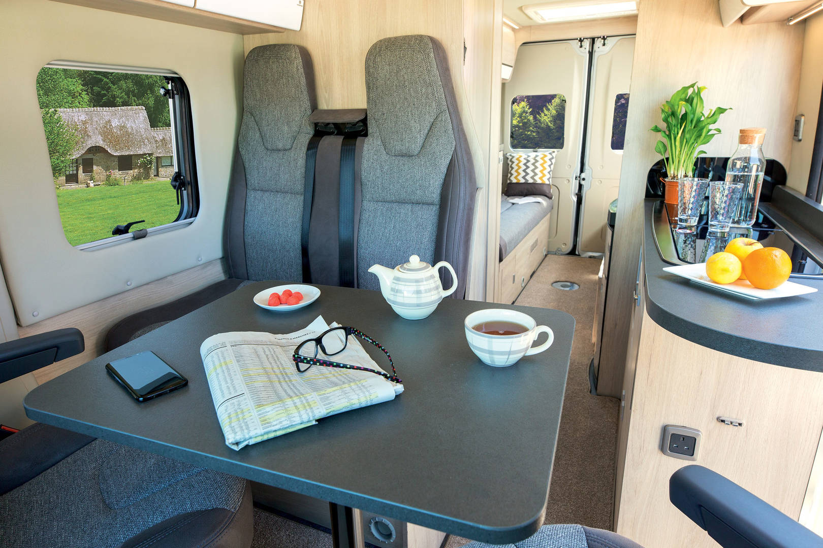 Fourgon et van aménagé de la référence du Camping-car Chausson