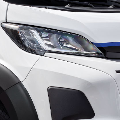 Van compact avec douche et wc, X550 - Chausson